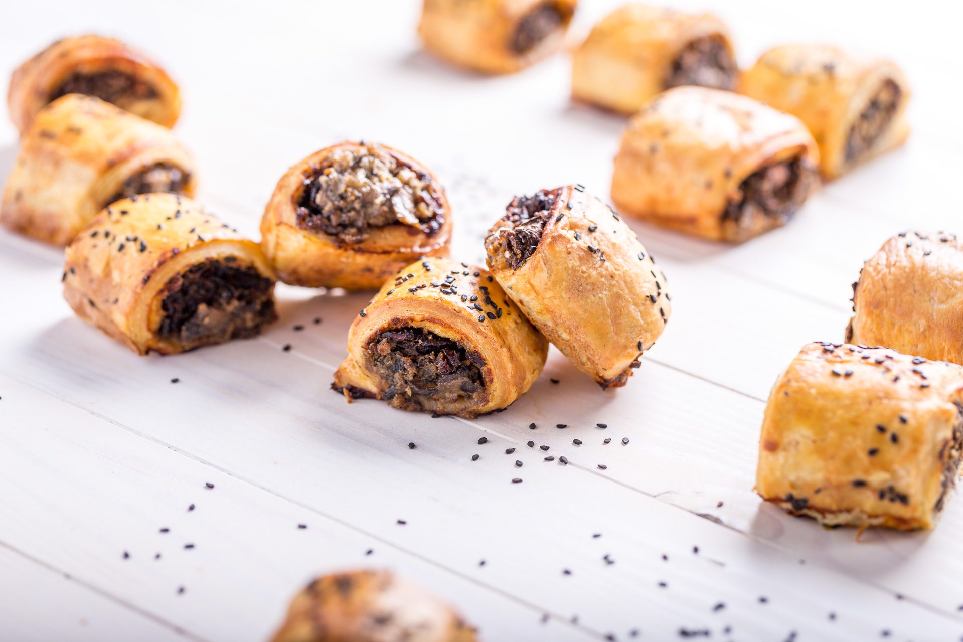 Order a mushroom roll – box of 4 delivery in London from Arapina Bakery
